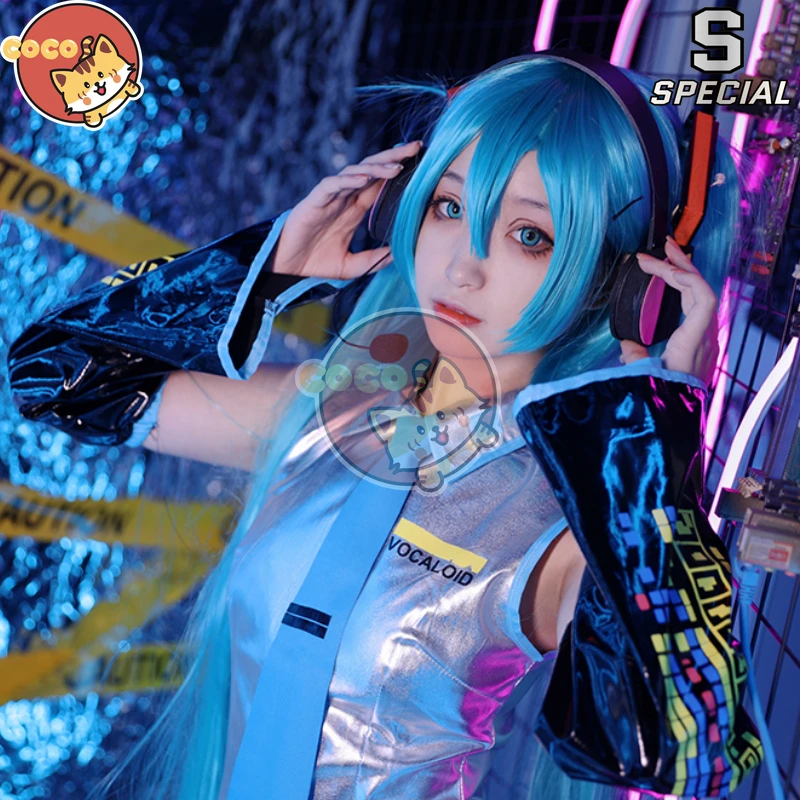 Hatsune Miku Vocaloid Cosplay