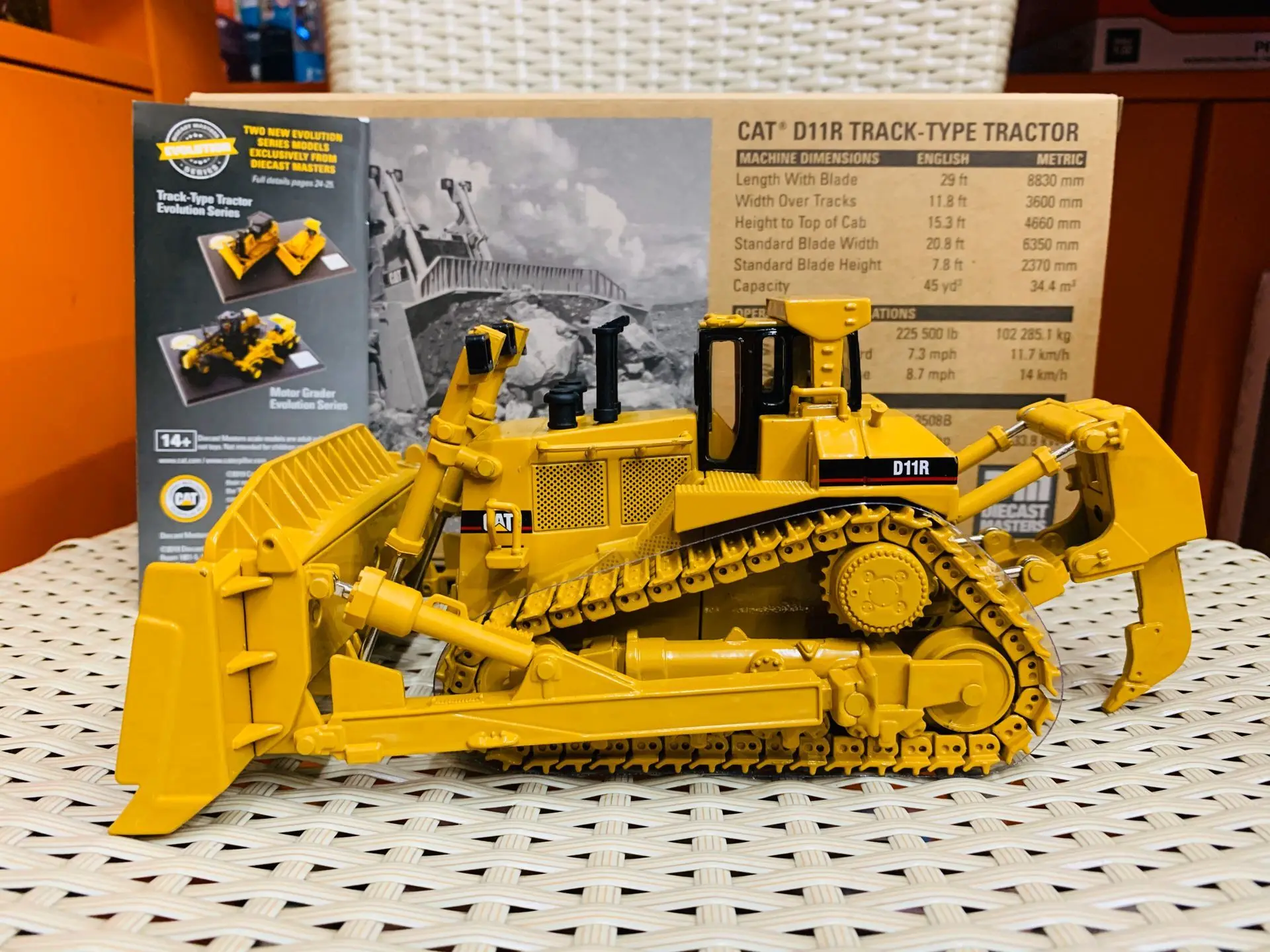 Caterpillar Cat D11r Track-type Tractor 1/50 Scale Diecast Masters ...