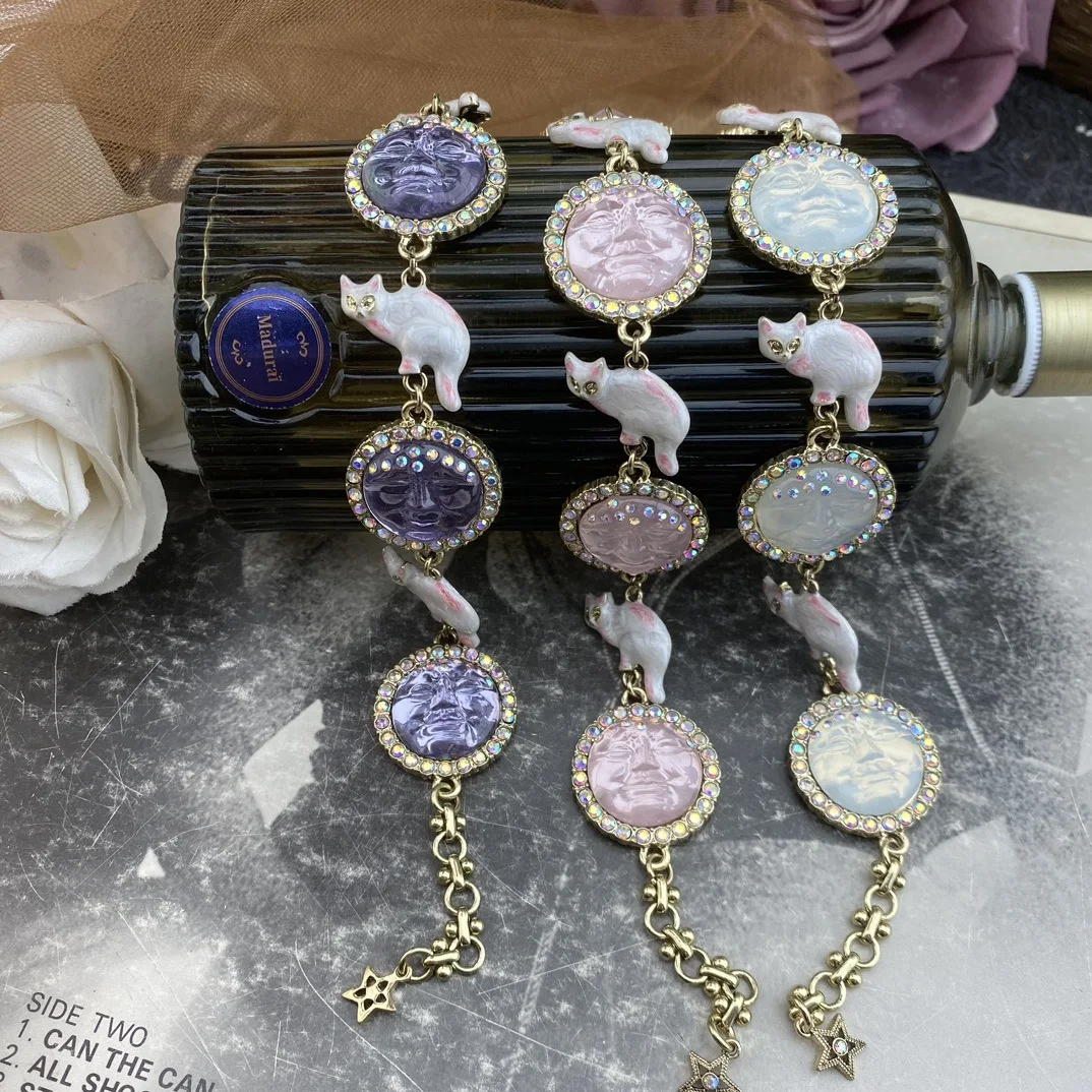 vintage-Mohn-Face-tricolor-rhinestone-enamel-cat-bracelet.jpg
