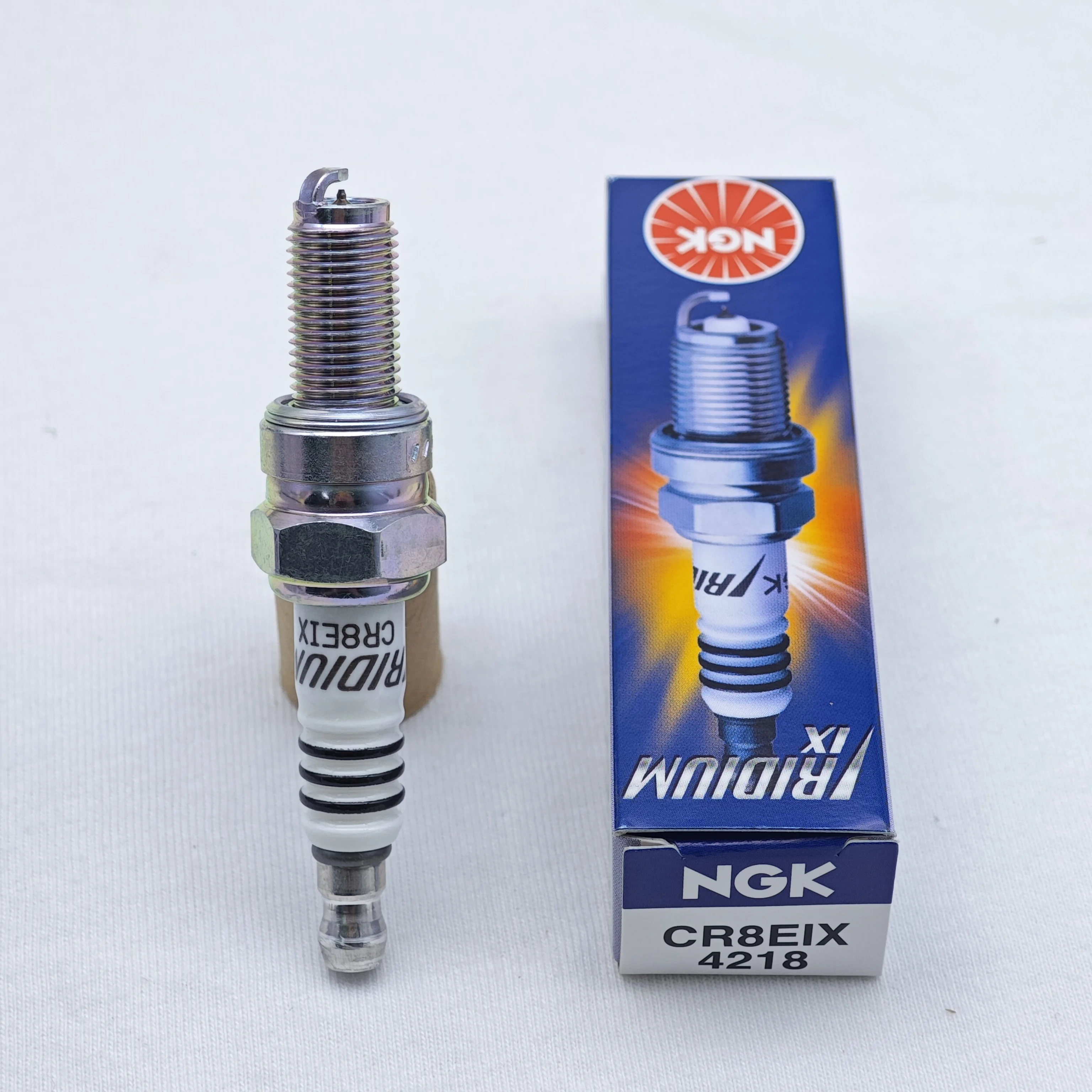 Buj-a-de-iridio-NGK-Original-para-motocicleta-1-piezas-CR8EIX-4218-actualizaci-n-CR8E-CR8EK.jpg