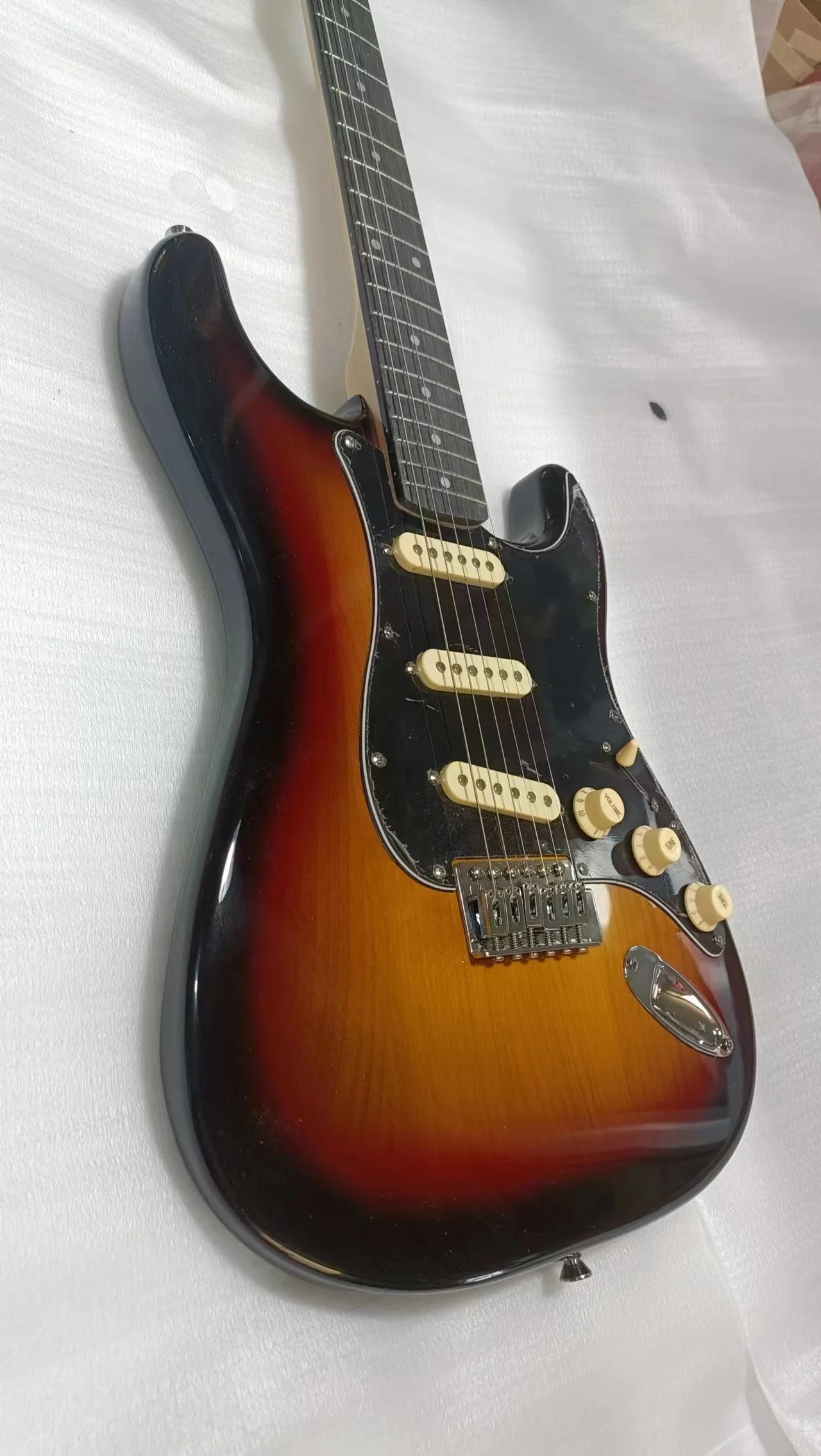 Sunset-color-electric-guitar-a-very-beautiful-guitar-very-popular-with ...