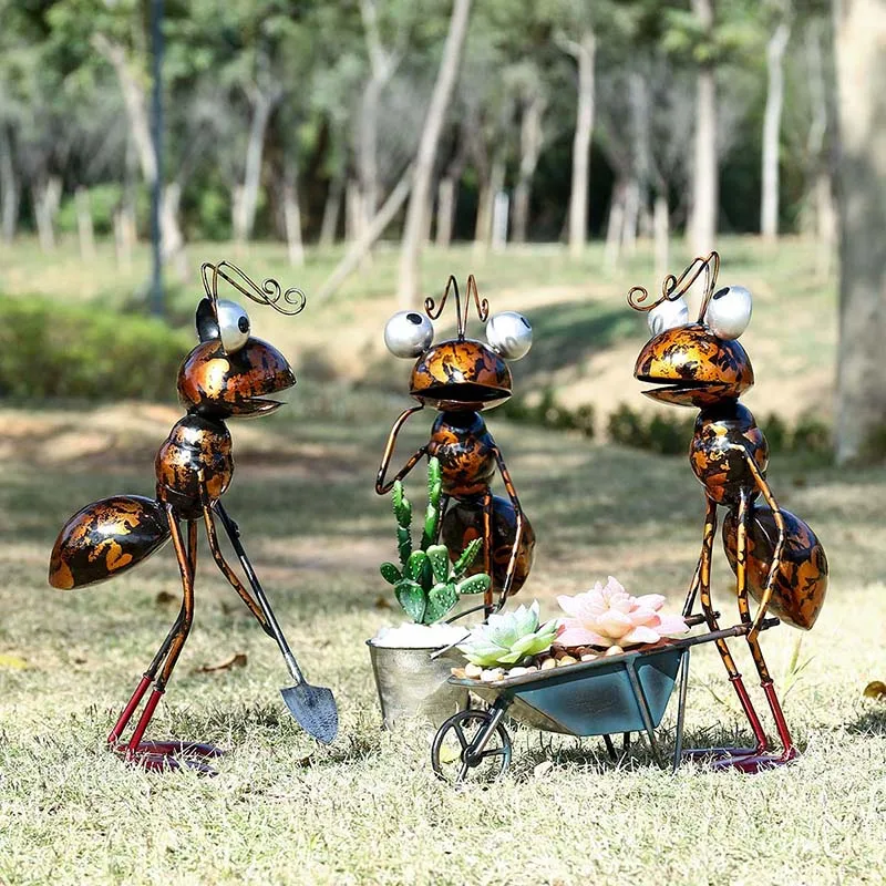 1-pc-Metal-Iron-cartoon-ant-statue-Outdoor-statues-for-garden-or-Home ...