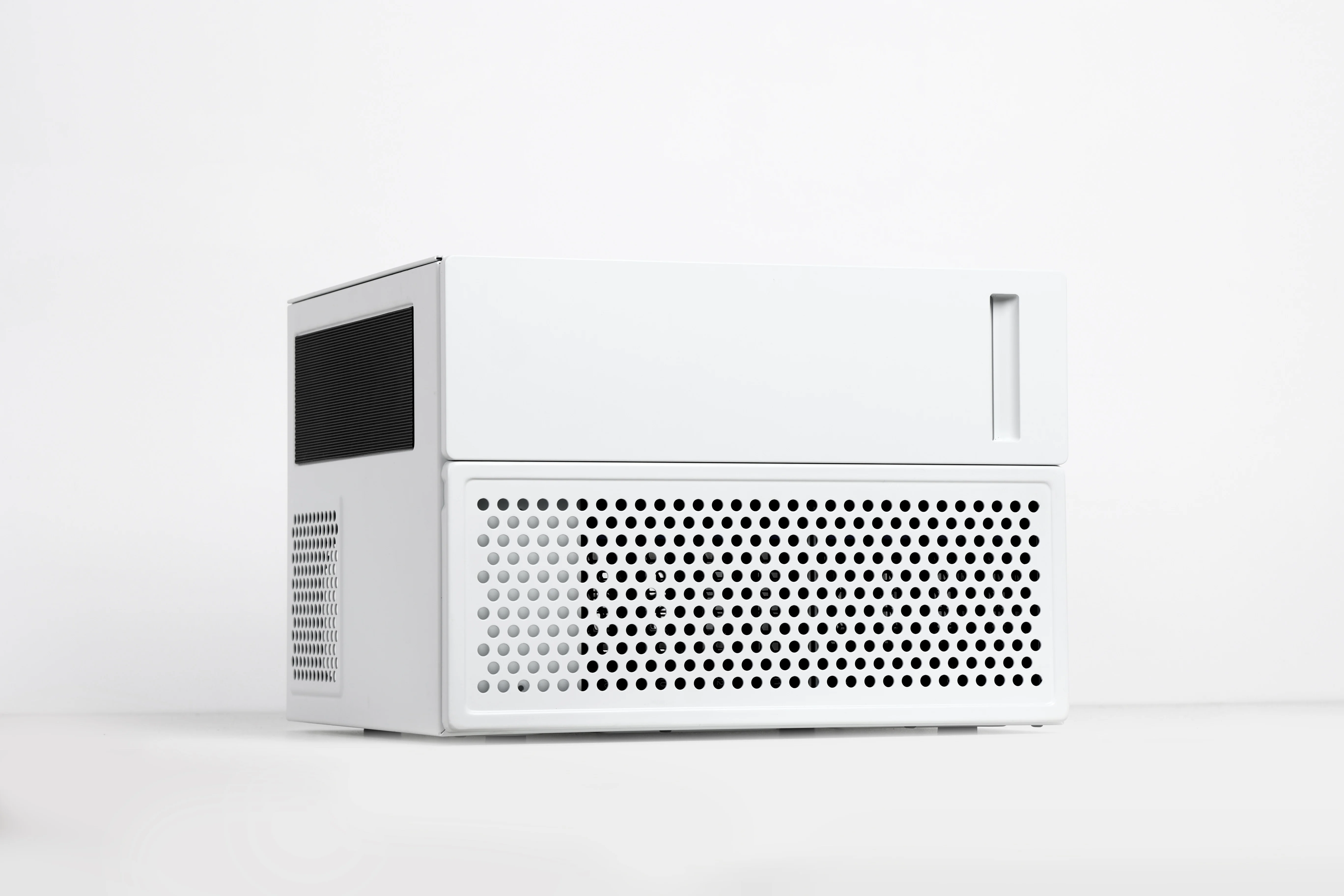 Treasure-Pro-desktop-8-disk-NAS-AIO-chassis-ATX-motherboard-half-height ...