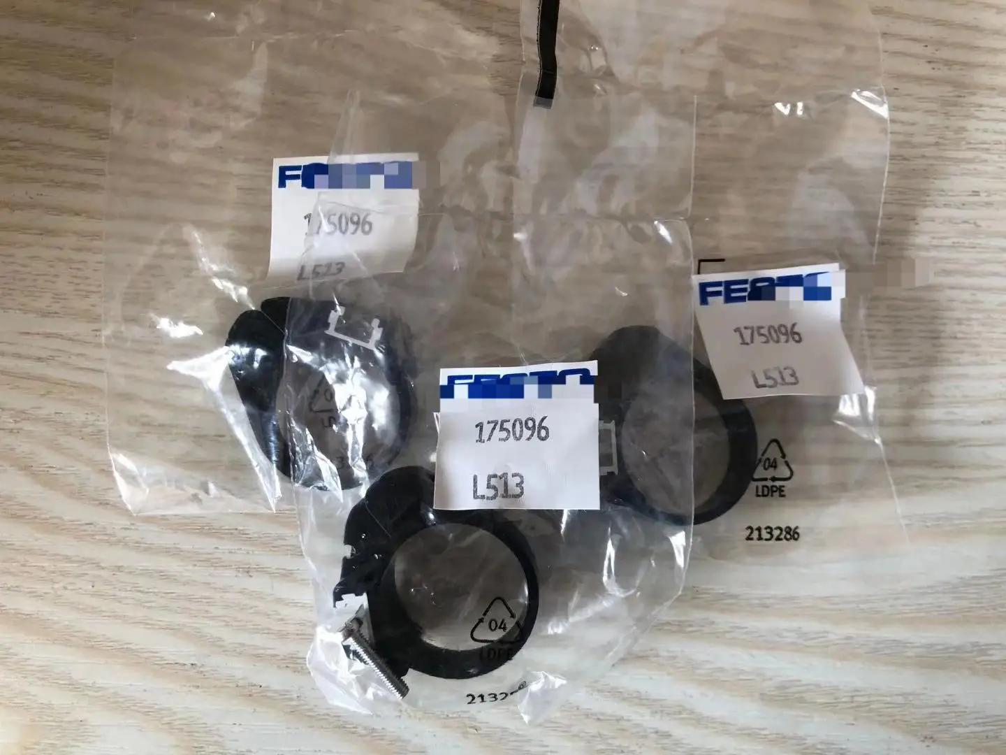 FESTOS-mounting-components-SMBR-8-20-175095-175096-175097-SMBR.jpg