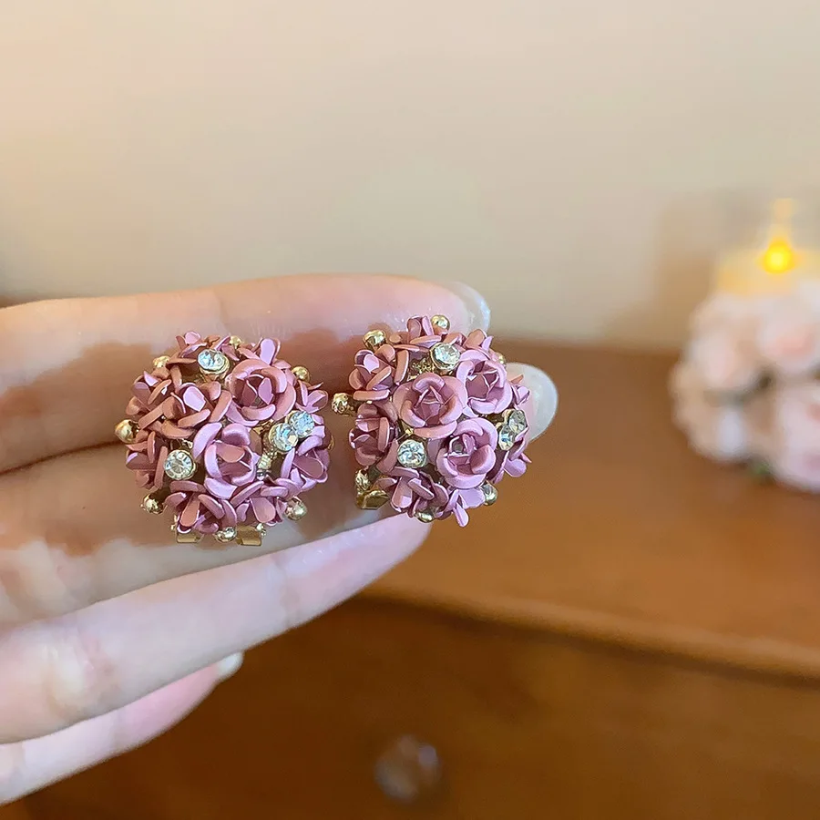 Sweet Style Three-dimensional Cluster Flower Earring for Women ...