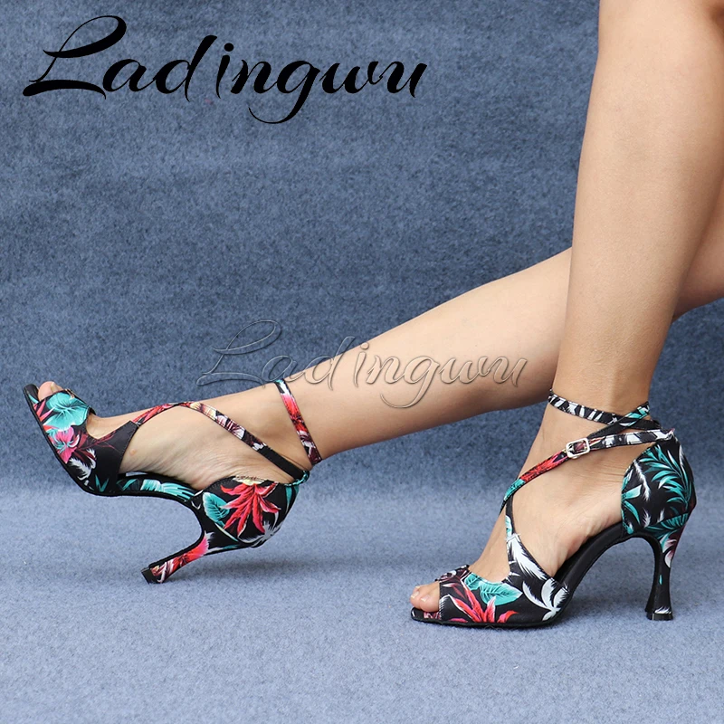 Wenige Postleitzahl kooperieren besondere high heels Injektion Essig ...