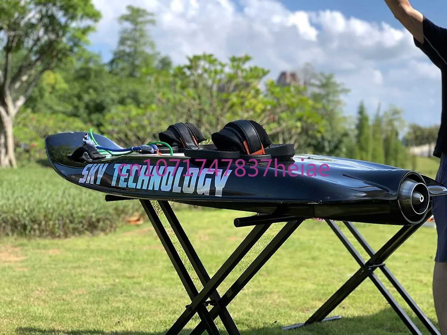 Water-Electric-Surfboard-for-Adult-with-10kw-High-Speed-Surfing ...