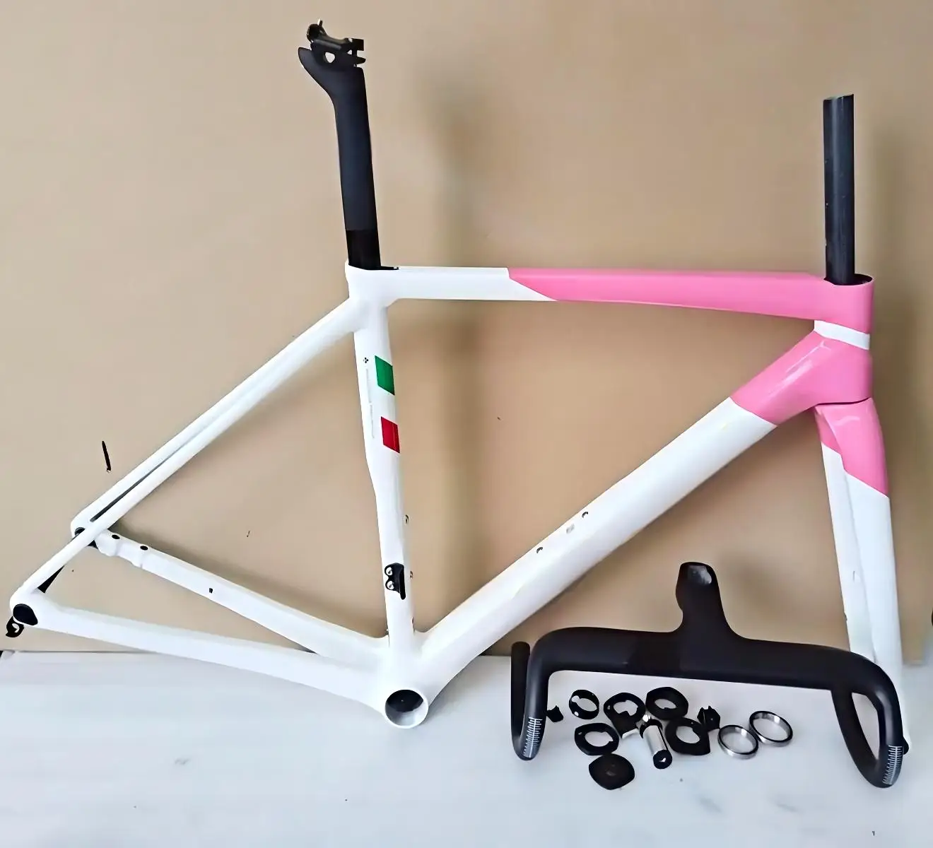 C68 V4RS Carbon Road Bike Frame Gold Logo Disc Brake Bicycle Frameset ...