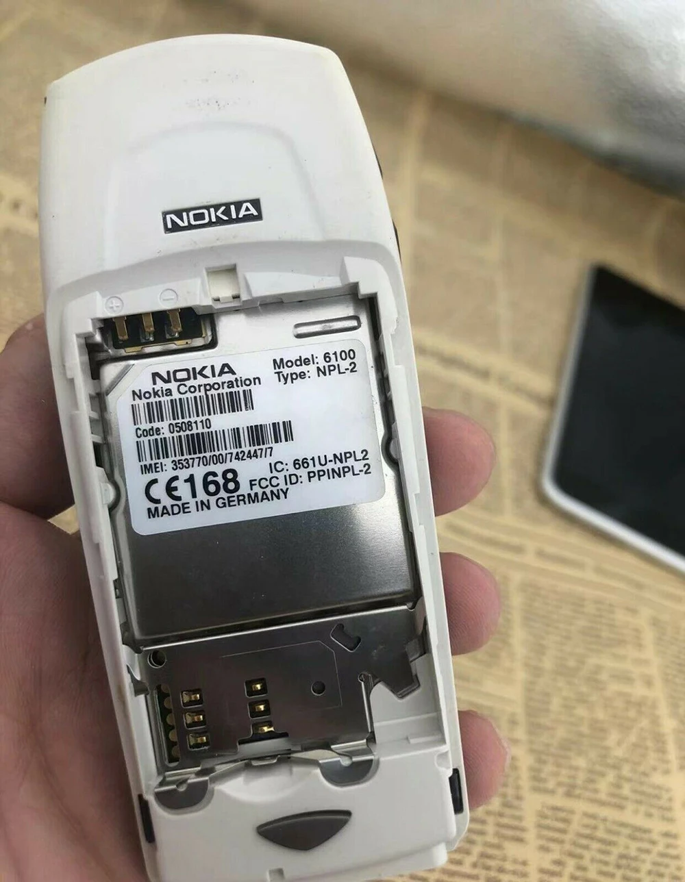 Nokia 6100 Single SIM Mobile Phone cellphone & Russian Arabic Hebrew English Keyboard Original ...