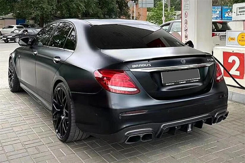 Za Mercedes Benz E Klasu W213 E200 E260 E300 E63S 2016-2020 Spojler od pravih ugljičnih vlakana ...