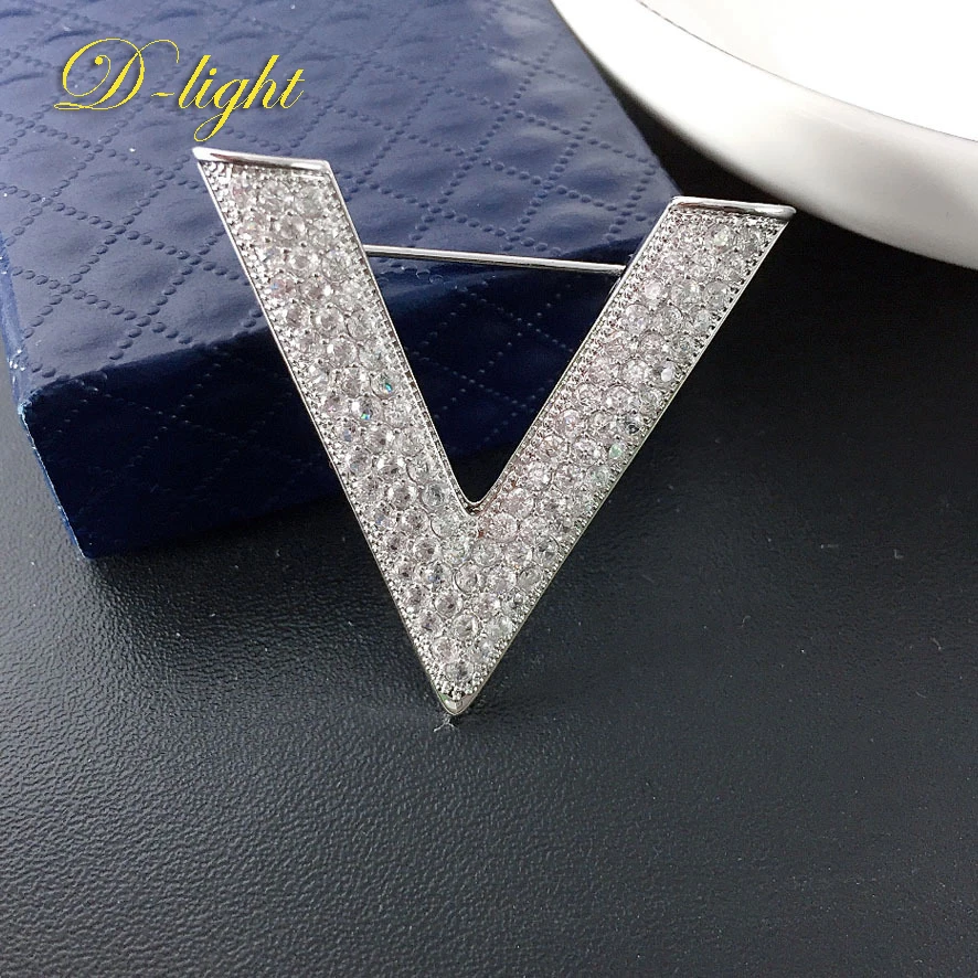 Fashion Simple Letter V Brooch Lady Inlaid Zircon Elegant Temperament ...