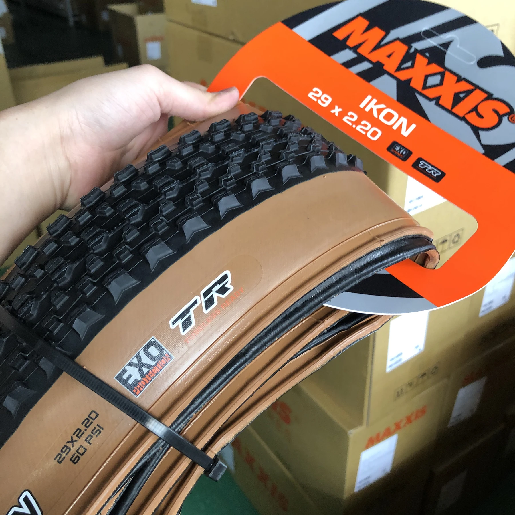 MAXXIS-IKON-M319RU-29-MTB-29-XC-MAXXIS-26-27.jpg