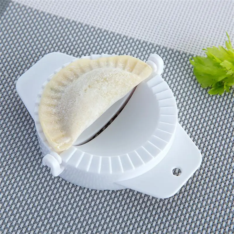 Plastic-Dumplings-Maker-Mold-Hand-Dough-Press-Dumpling-Clip-Lazy-DIY ...