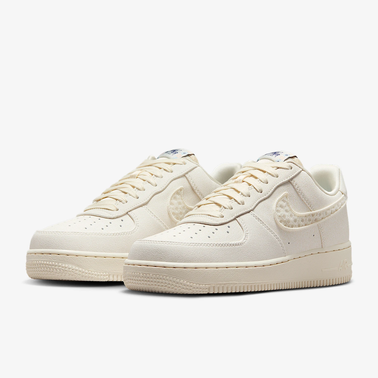 Nike genuine Air Force 1 Women's Classic Lightweight Casual Sneakers ...