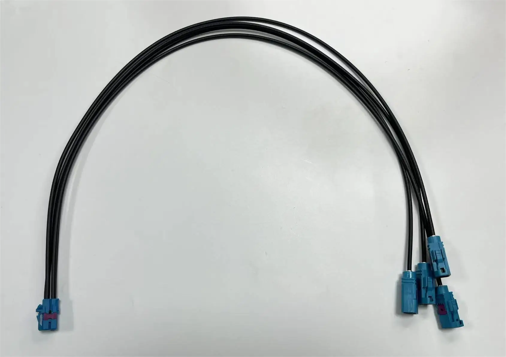 MINI-FAKRA-4-IN-1-TO-4X-FAKRA-RECEPTACLE-FAKRA-Z-CODE-L-500MM ...