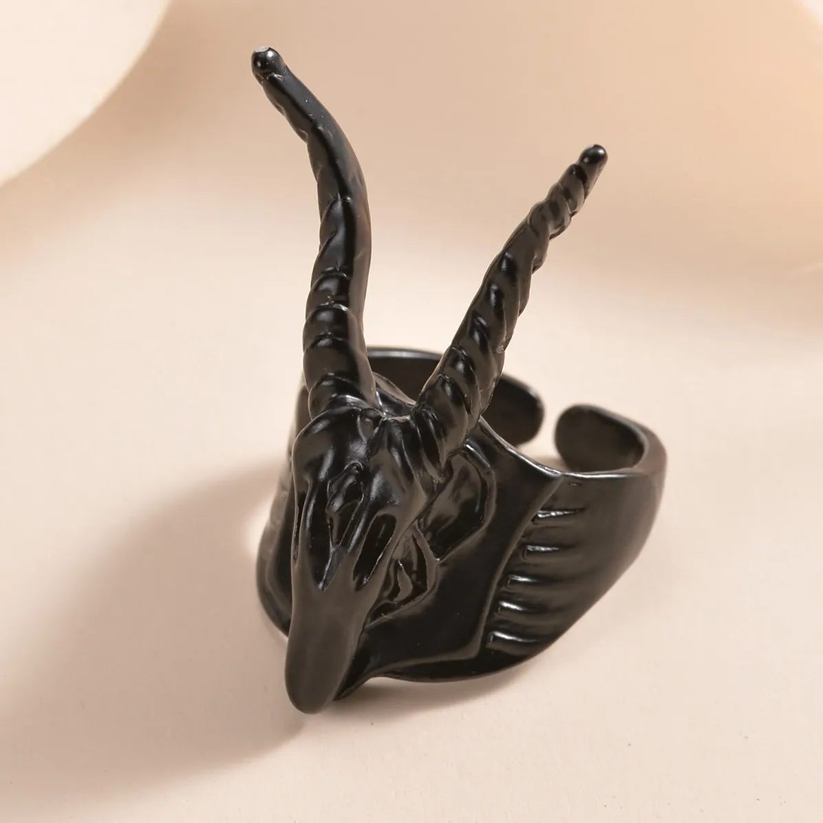 Unique-Gothic-Satanic-Demon-Skull-Goat-Long-Horn-Punk-Rings-Mens-Biker ...