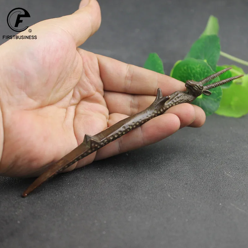 Copper-Tibetan-antelope-tea-needle-Craft-Ornaments-metal-animal ...