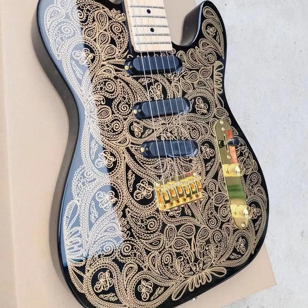High-end-golden-pattern-electric-guitar-very-fashionable-and-beautiful ...