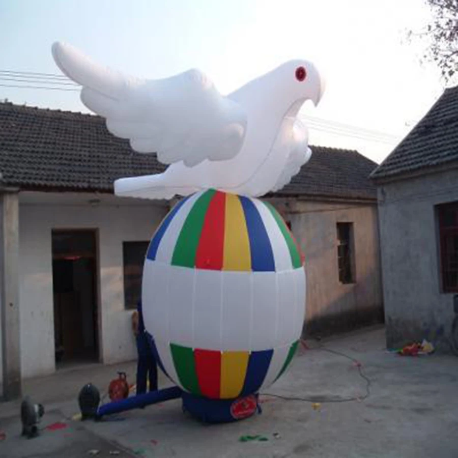 4M-Inflatable-Pigeon.jpg