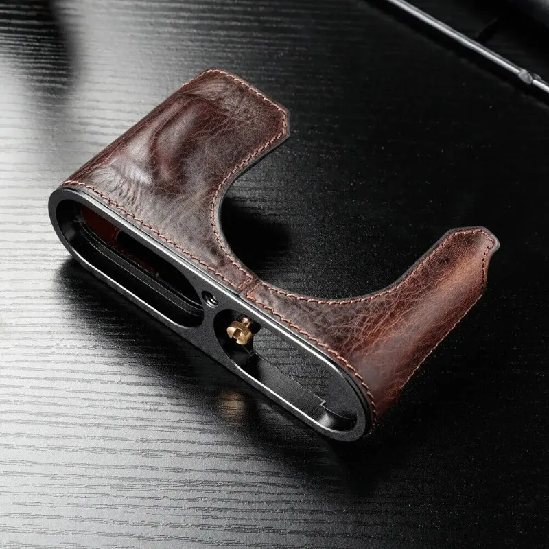 Genuine-Leather-Camera-Case-Half-Body-Handmade-Bag-For-Leica-Q3.jpg