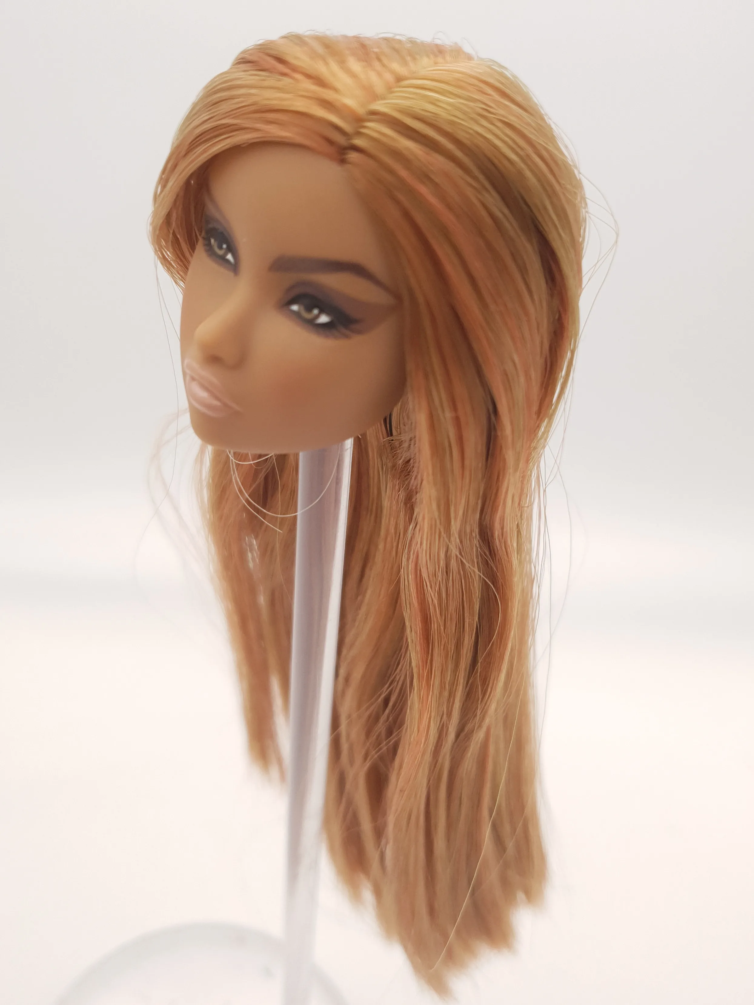 Erin Doll's Instagram, Twitter & Facebook on IDCrawl