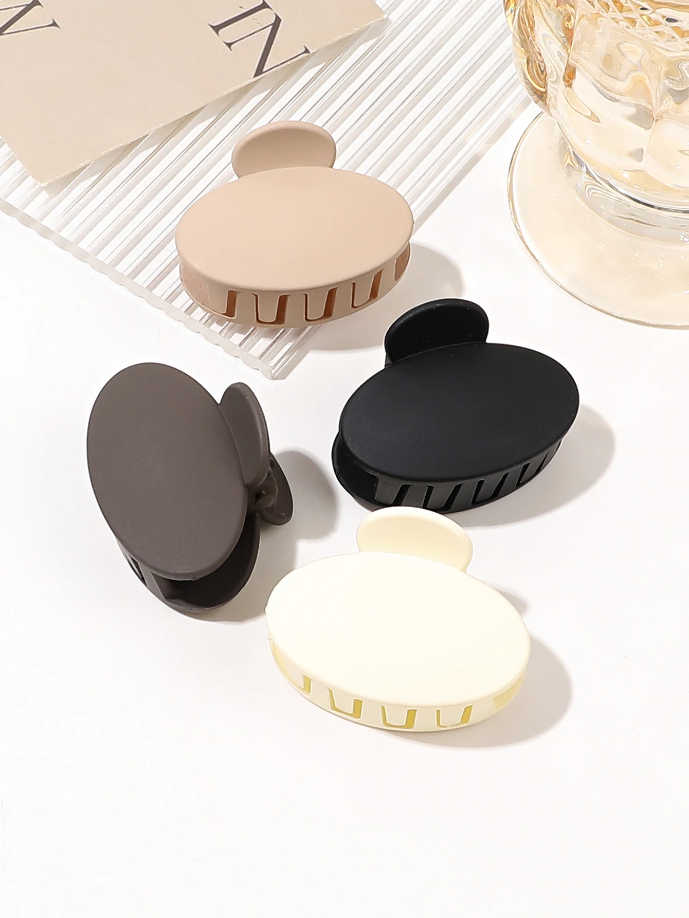 4-Pcs-4CM-Simple-Medium-Oval-and-Heart-Grab-Clips-Frosted-Curry-Hair ...