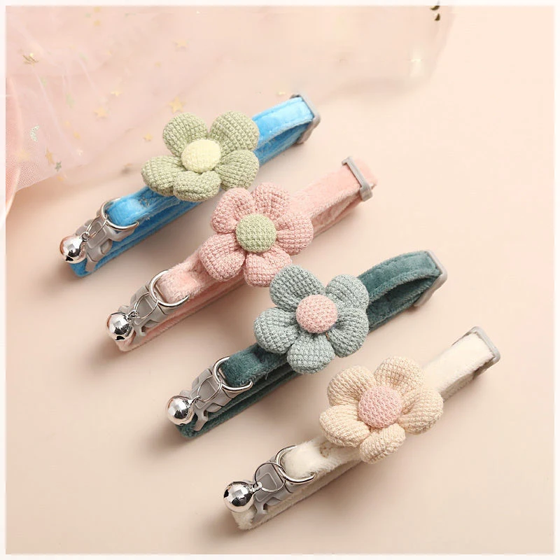 New Cute cat accessories Flower Pet Cat Collar Traction Cute Cartoon ...