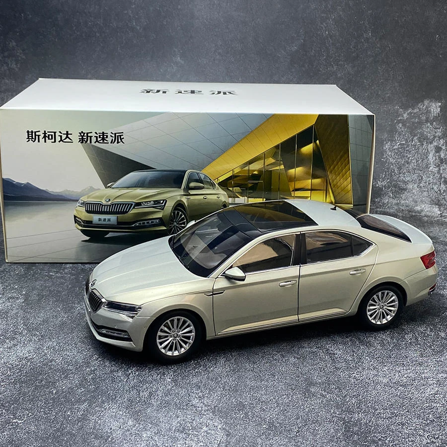 New-1-18-SKODA-SUPERB-Alloy-Car-Model-Diecast-Metal-Vehicles-Car-Model ...