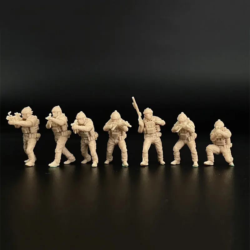 1-56-Scale-35MM-Model-High-Risk-Area-Mercenary-7-Figures-Resin-Dioramas ...