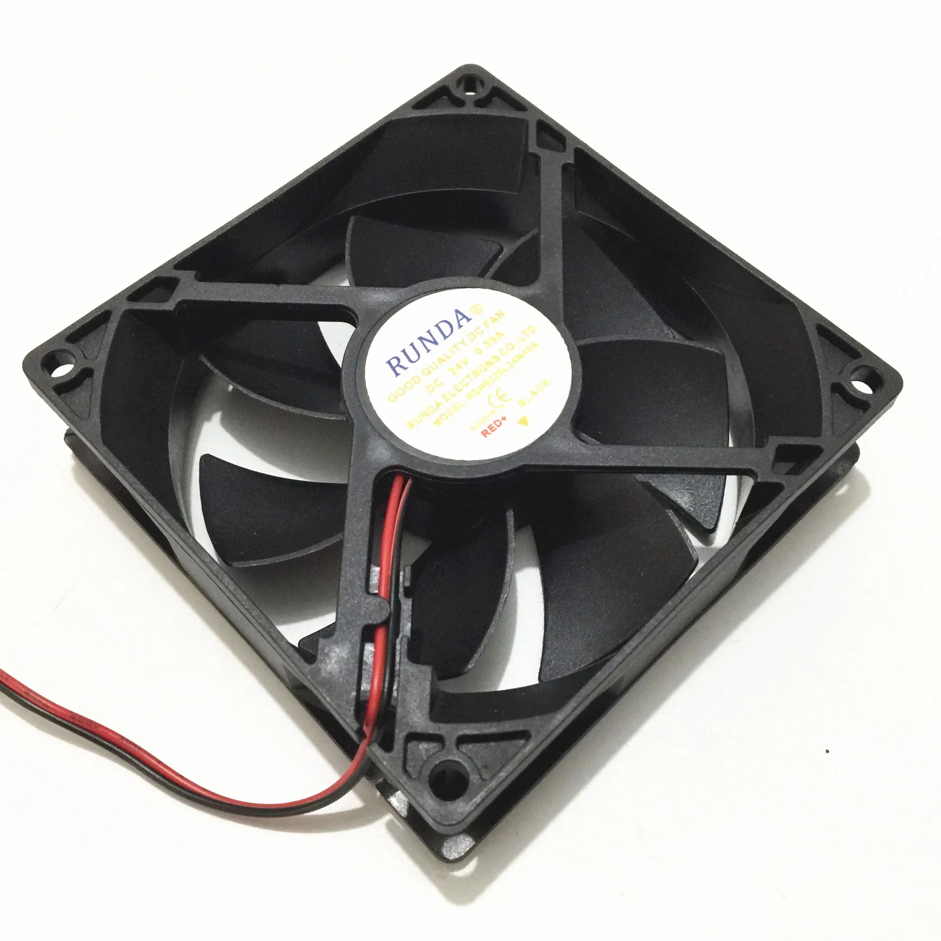 RUNDA-RSH9225L24N40A-DC-24V-0-35A-90x90x25mm-2-wire-Server-Cooling-Fan.jpg