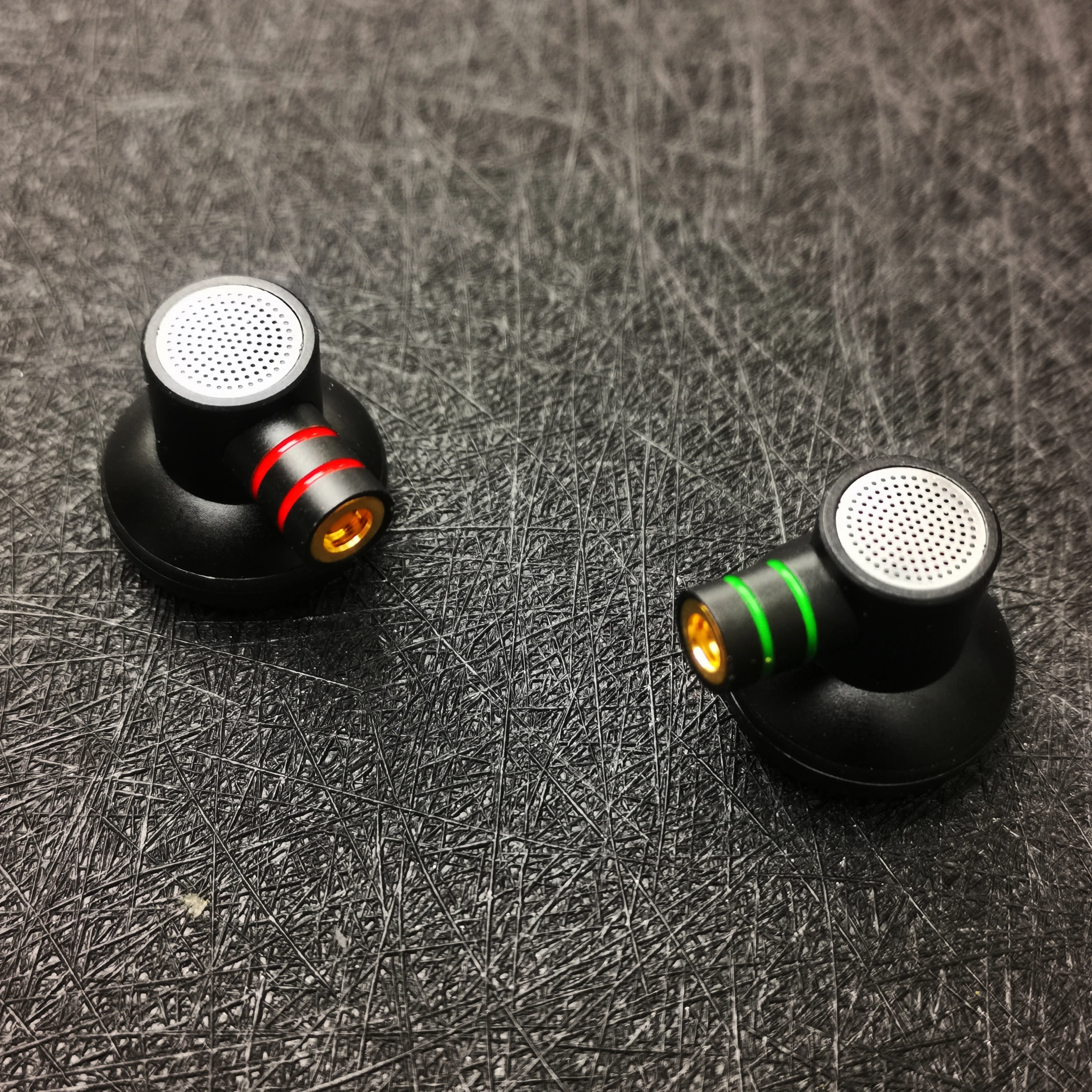 QIGOM 130 Ohm Fever grade beryllium diaphragm Unit Earplugs in ear ...