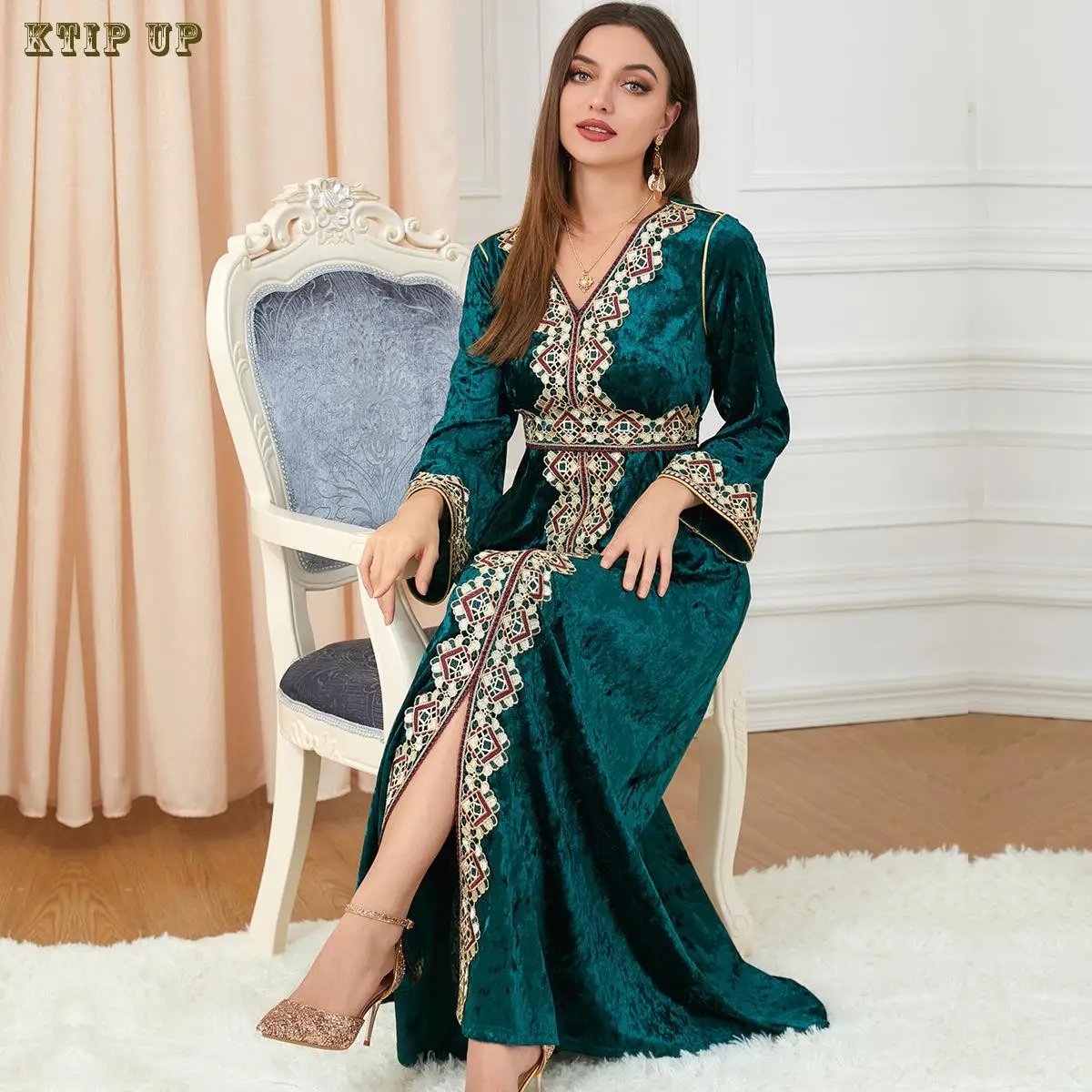 Women-s-Golden-Velvet-Abaya-Robe-Muslim-Fashion-Hot-Drill-Middle-East ...
