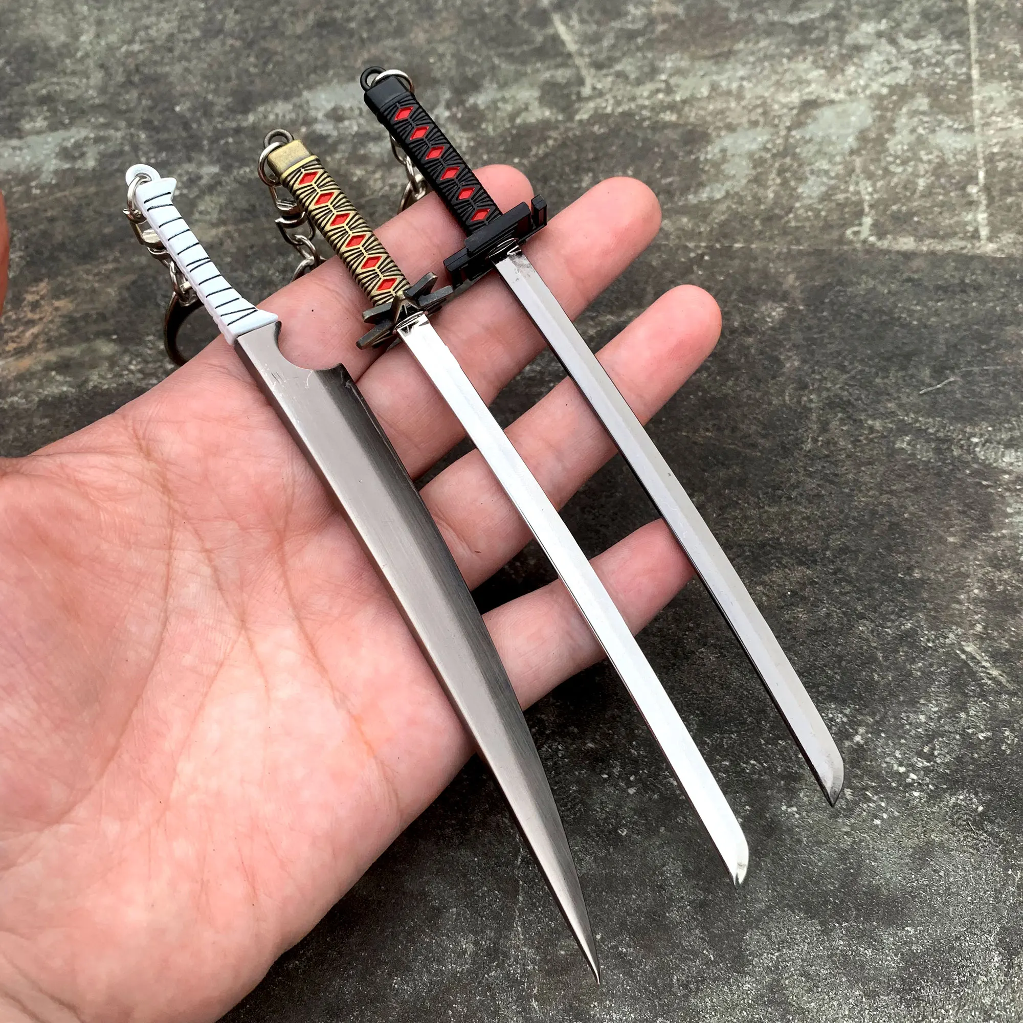 Anime Bleach Kurosaki Ichigo Sword Keychain Hitsugaya Toushirou Katana ...