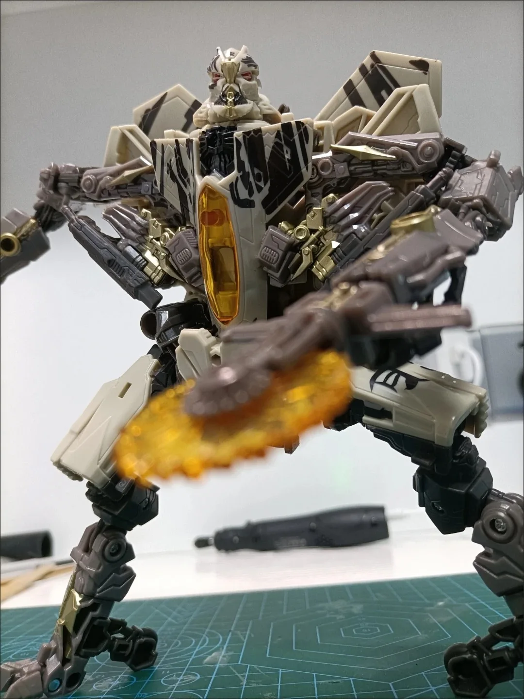 Spot Hasbro Transformation Toy SS21 Starscream Cybertron Star Pattern ...