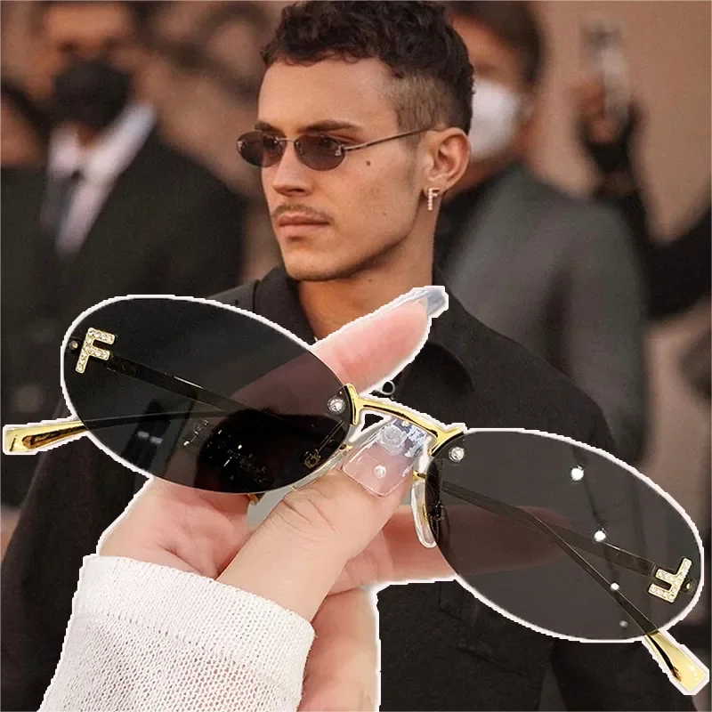 2023 New Kacamata hitam mata kucing Punk wanita, kacamata pelindung ...