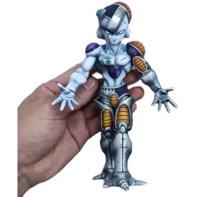 Mecha Frieza Figure