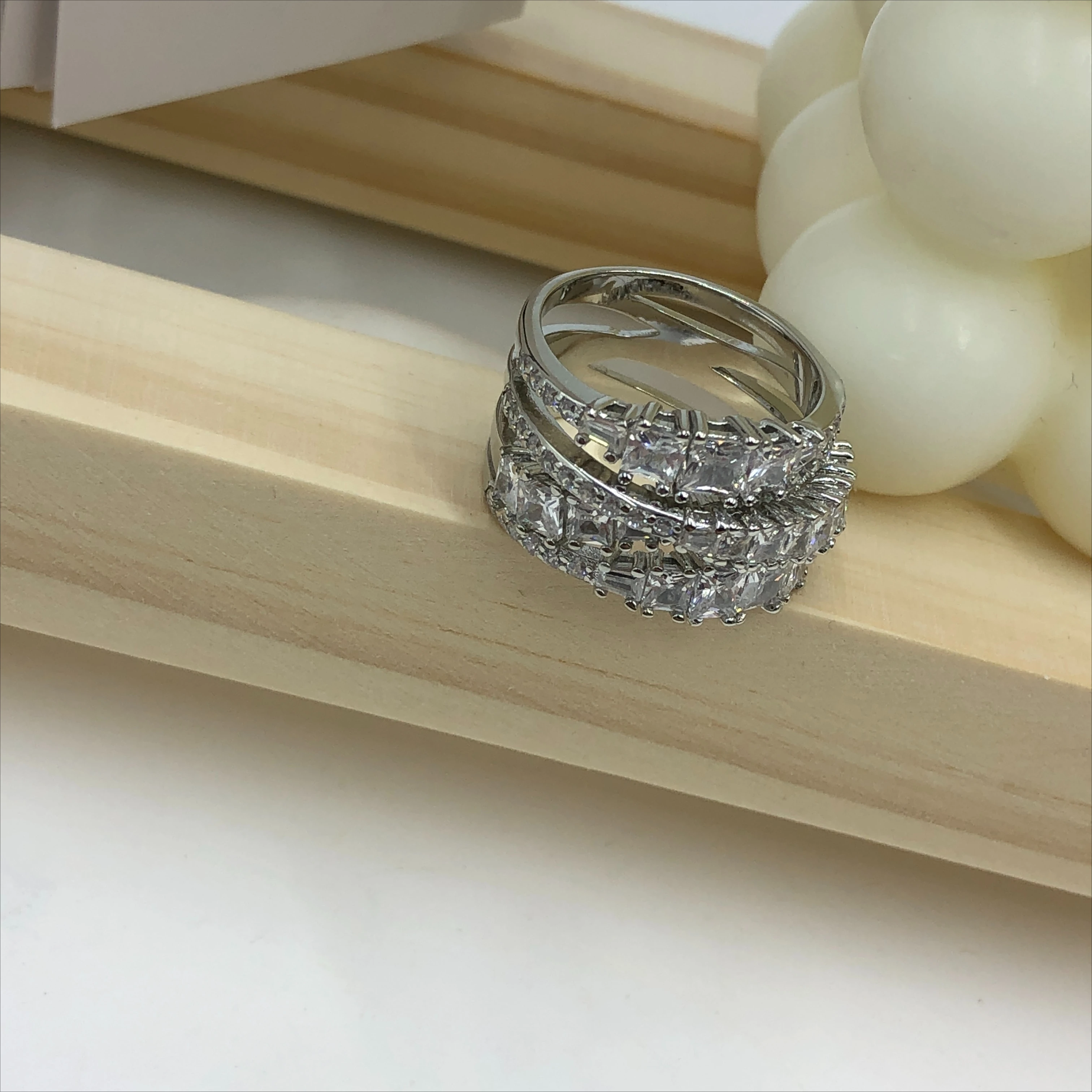 Anillos-de-moda-de-lujo-para-mujer-venta-en-Europa-y-Estados-Unidos-N ...