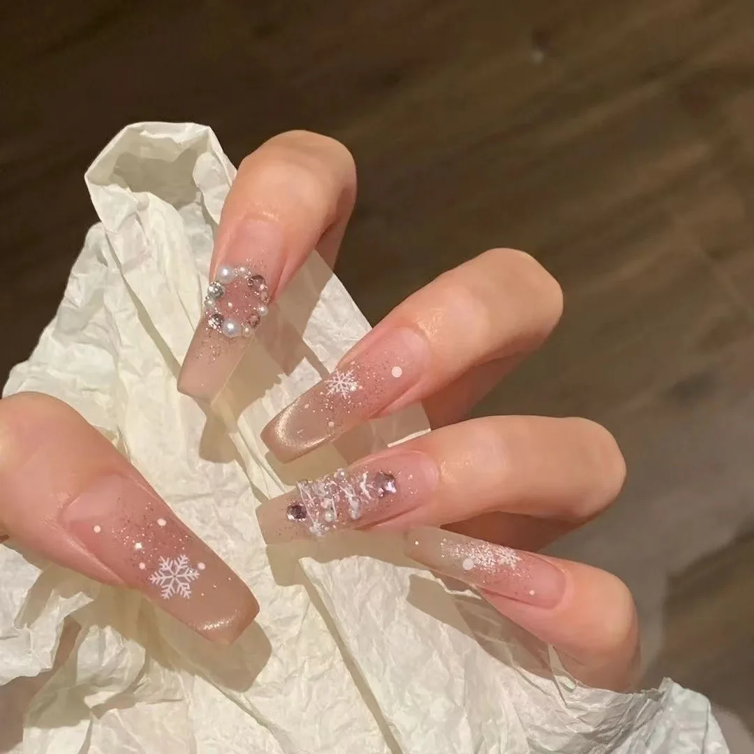 Exploding-Snowflake-Christmas-Cat-Eye-Wreath-Nail-Art-Patch-Handmade ...