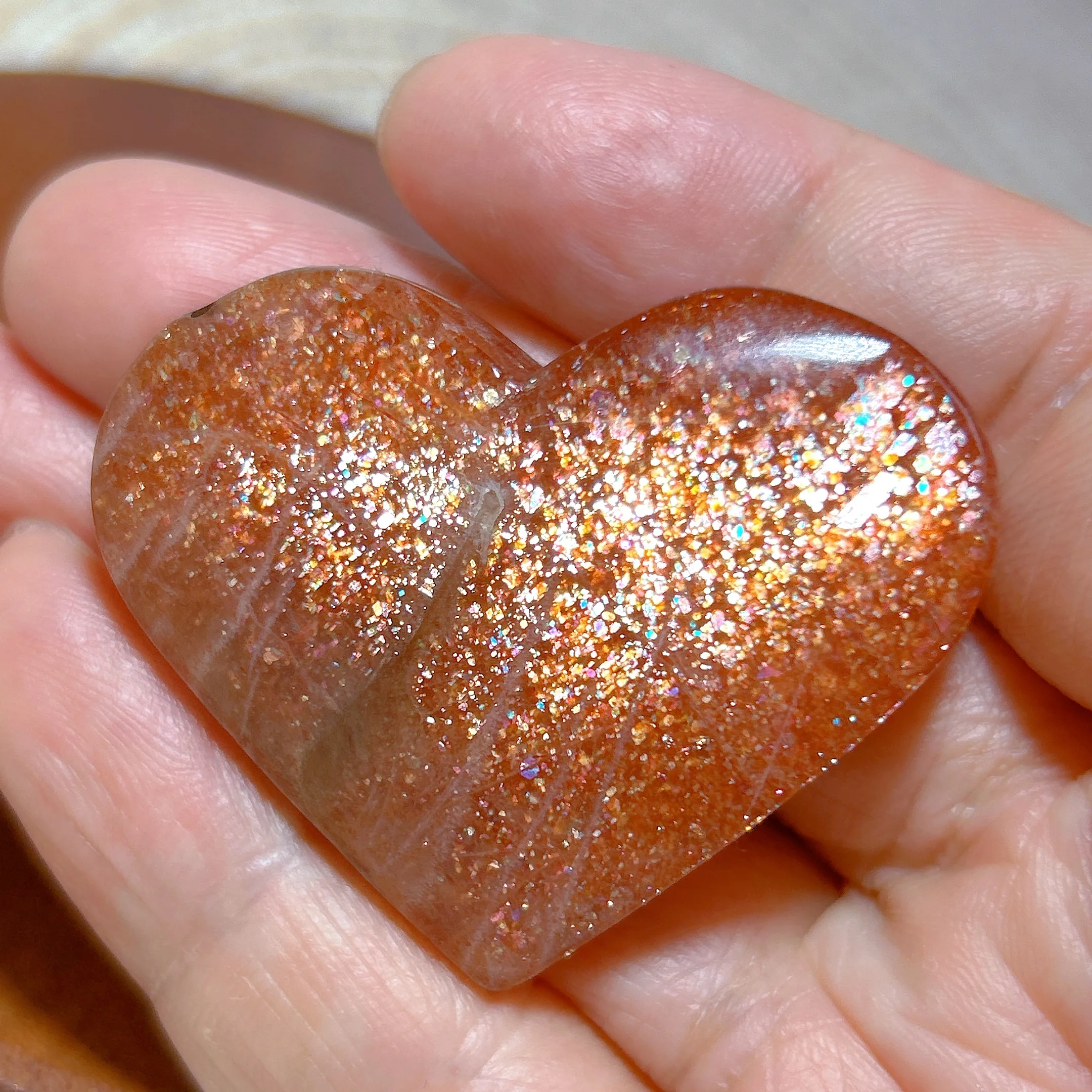 Natural-Crystals-Gem-Sunstone-Heart-Rainbow-Gemstones-Healing-Room ...