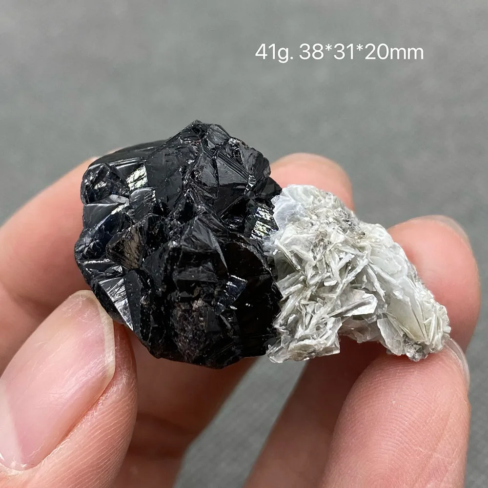 100-natural-Chinese-Xuebaoding-cassiterite-raw-stone-mica-symbiotic ...