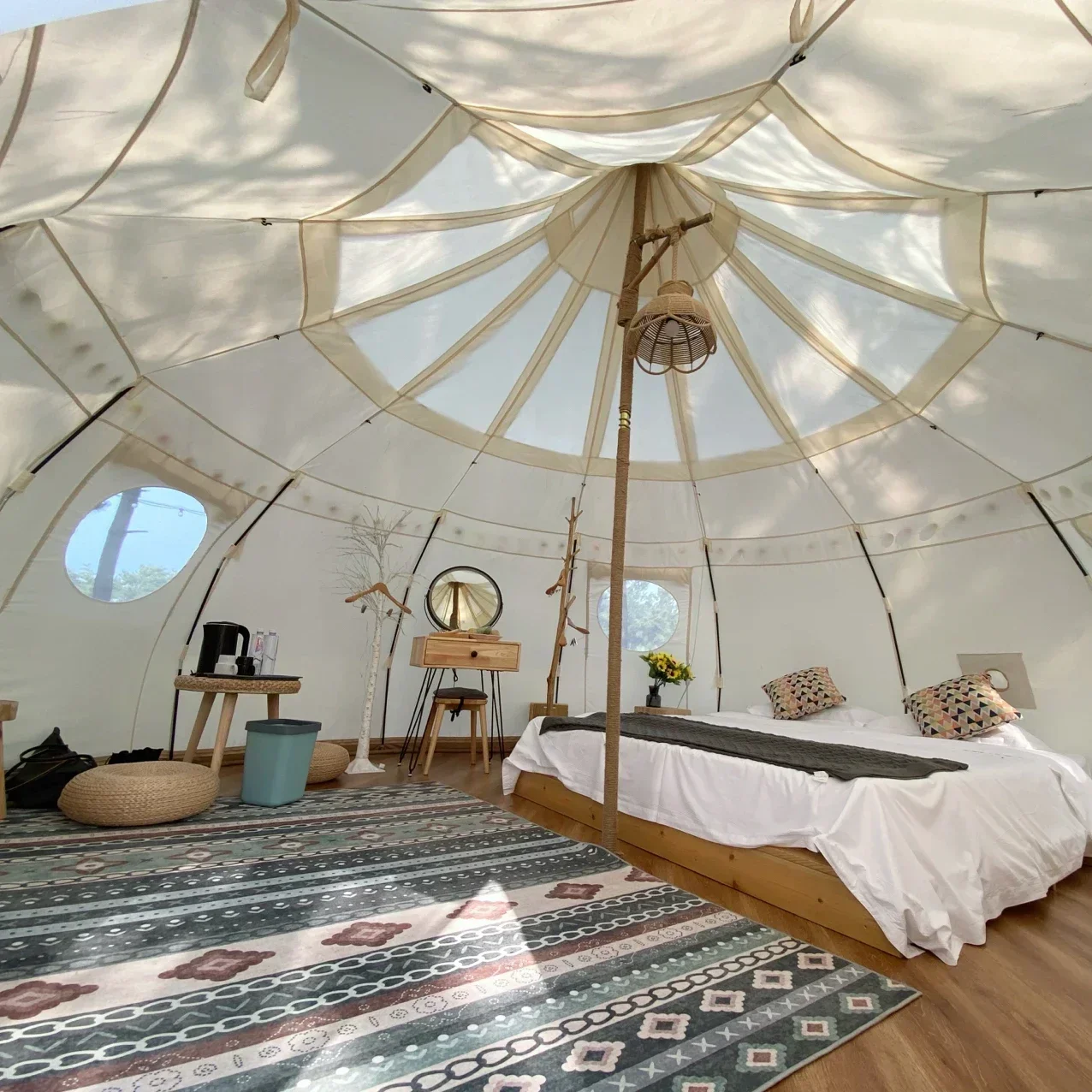 Outdoor-mongolian-yurt-house-glamping-tent-luxury-family-living-tent.jpg