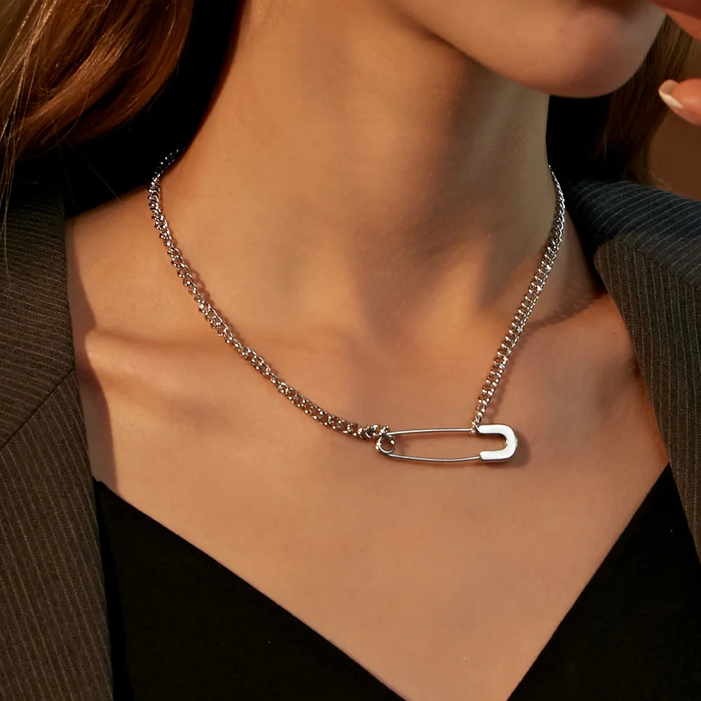 Creative Necklace with Niche Design, Minimalist Clip Collarbone Chain ...