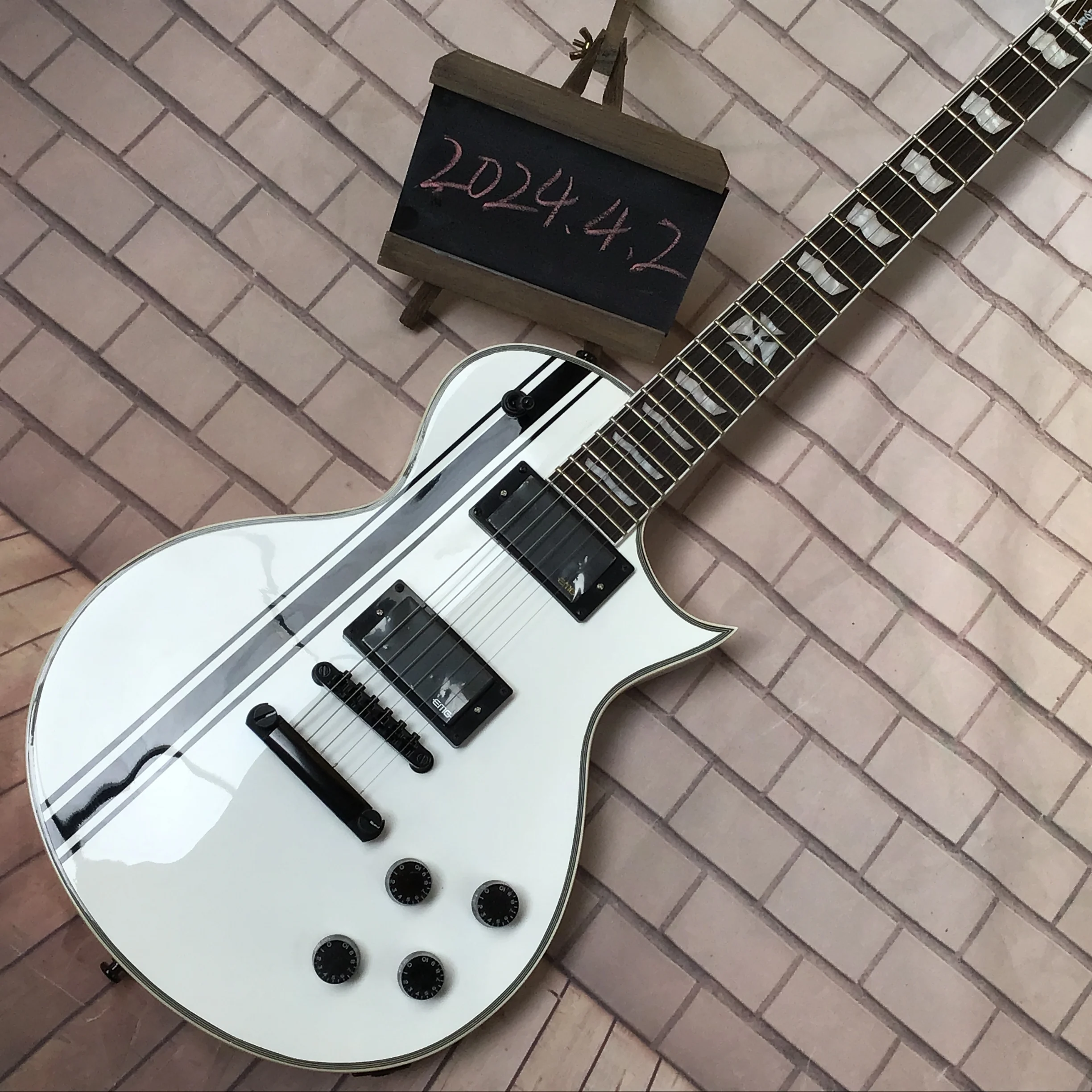 Free-shipping-Custom-electric-guitar-black-accessories-high-end-pickup ...