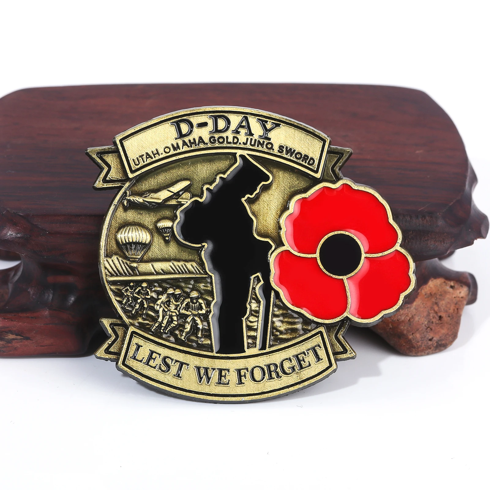 D-DAY-80th-Anniversary-Commemorative-Pins-Brooch-Poppy-Lest-We-Forget ...