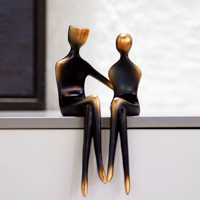 Resin Loving Couple Sculptures - Touch of Decor