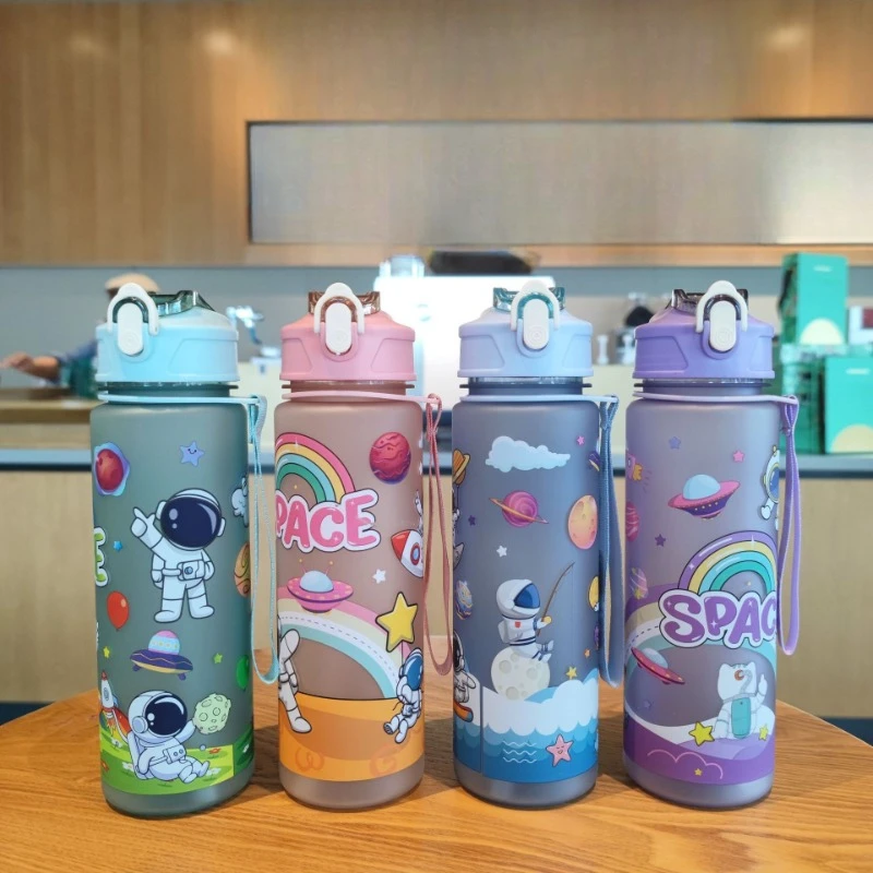 650ML-High-Capacity-Cartoon-Astronaut-Plastic-Space-Cup-Leak-Proof ...