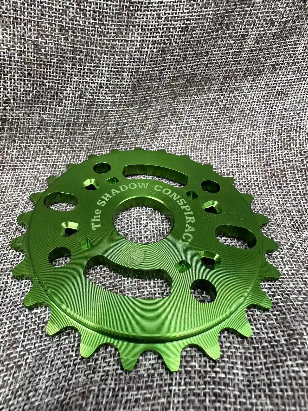 Shadow-BMX-Sprocket-Roda-dentada-CNC-25T-7075-Feito-em-Taiwan.jpg