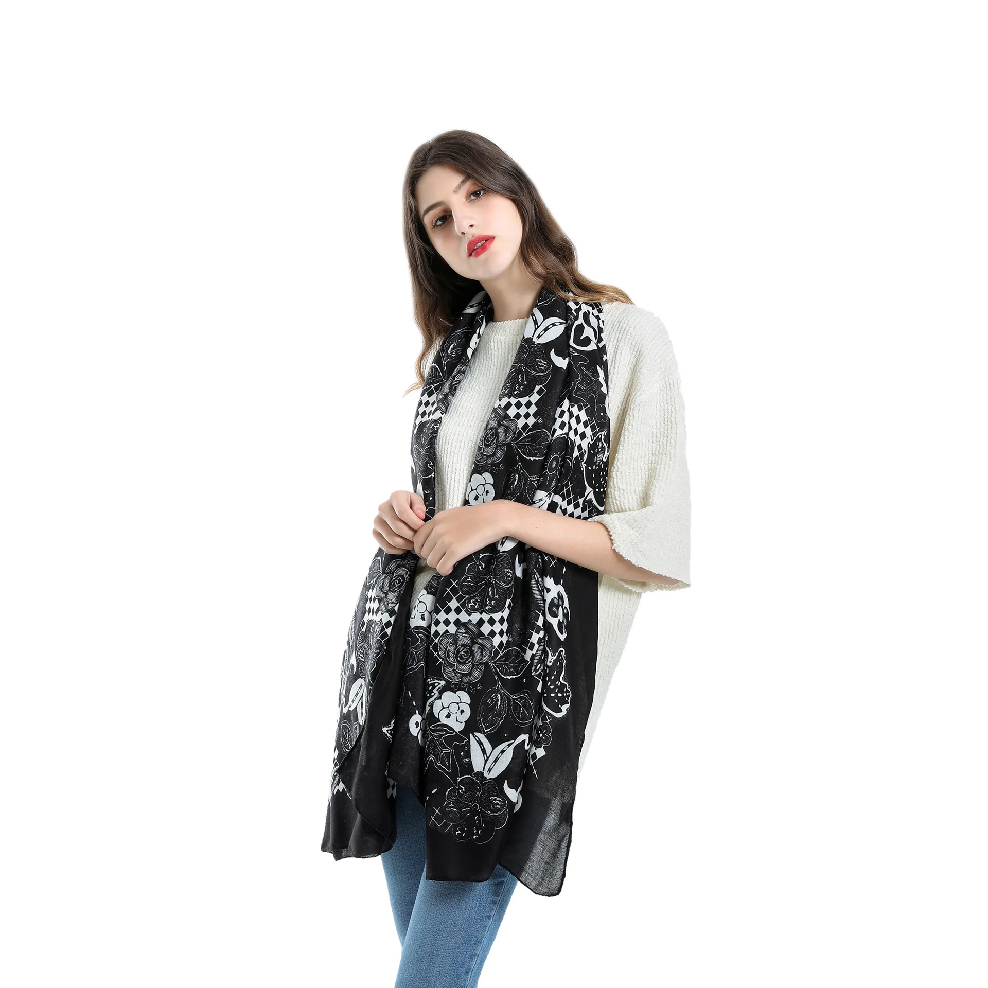 Black-And-White-Classic-Color-Matching-Pastoral-Print-Cloak-Geometric ...