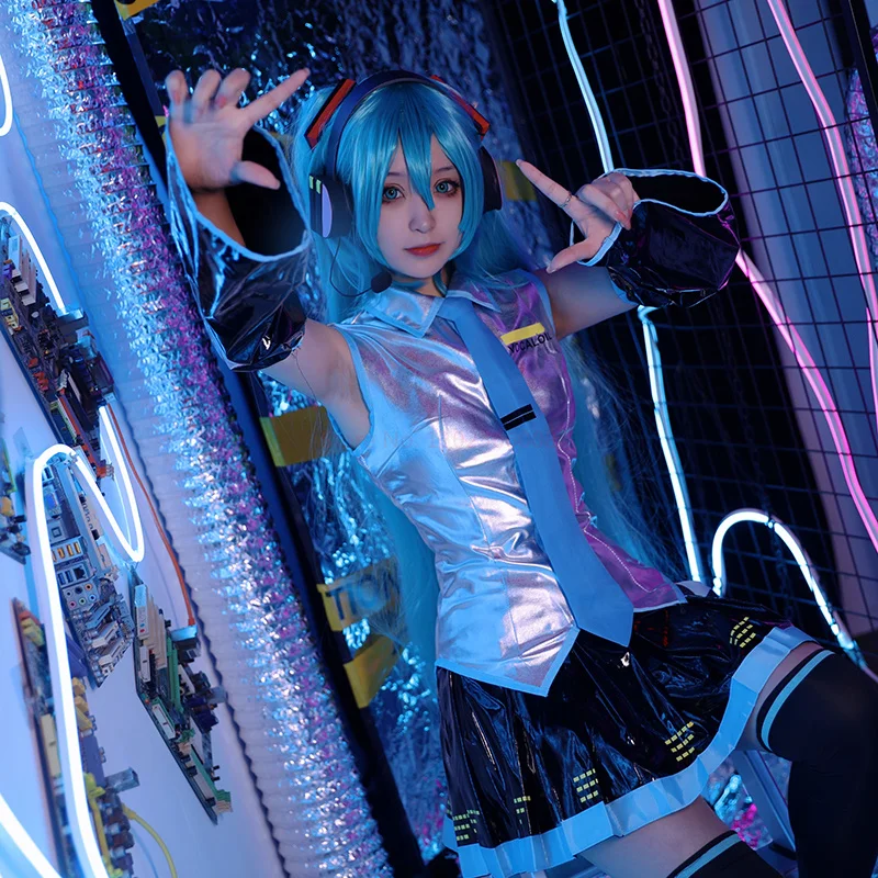 Hagane Miku Cosplay