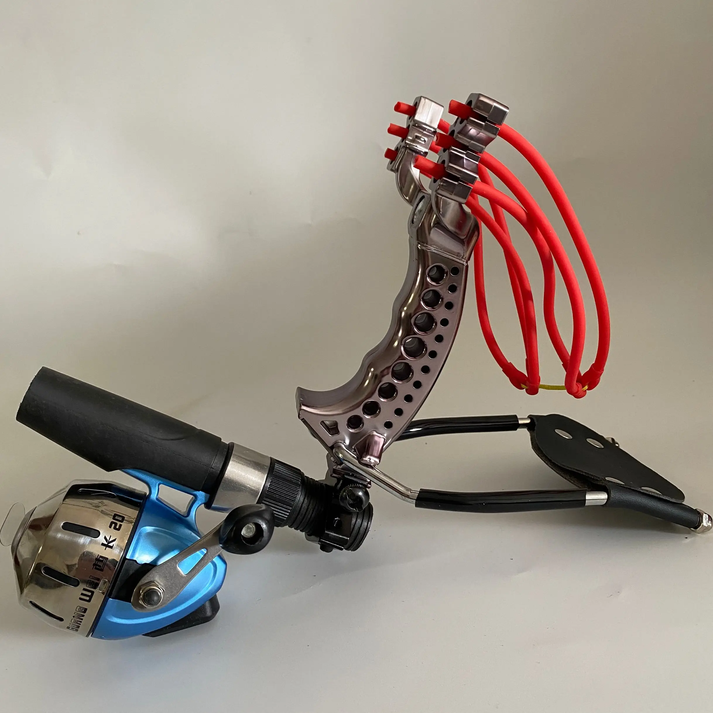 Slingshot Powerful Hunting Fishing Slingshot Outdoor Shooting Fishing ...